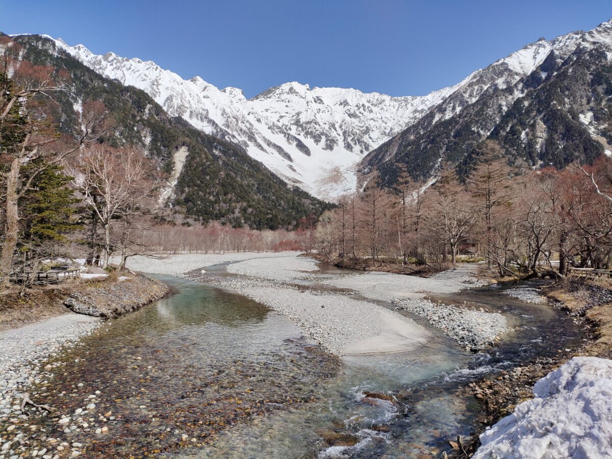 上高地河童橋ライブカメラ - 五千尺ホテル上高地【公式】